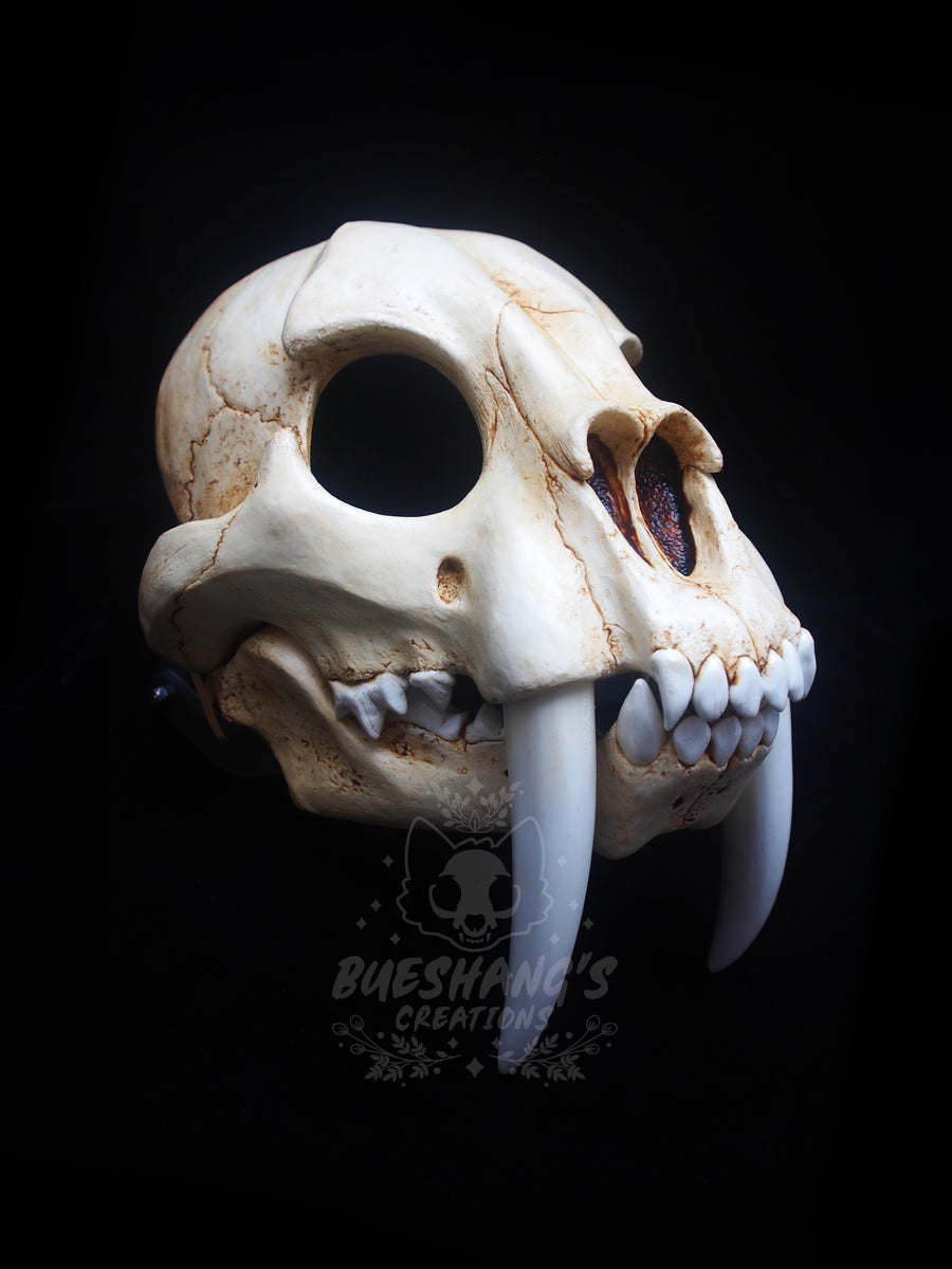Sabertooth Skull Mask - Full – Bueshang's Creations