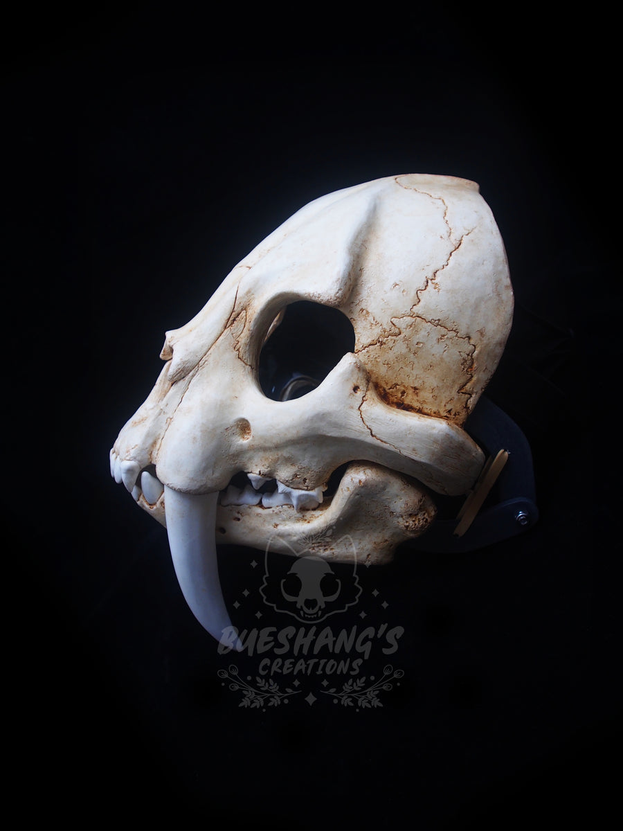 Sabertooth Skull Mask - Full – Bueshang's Creations