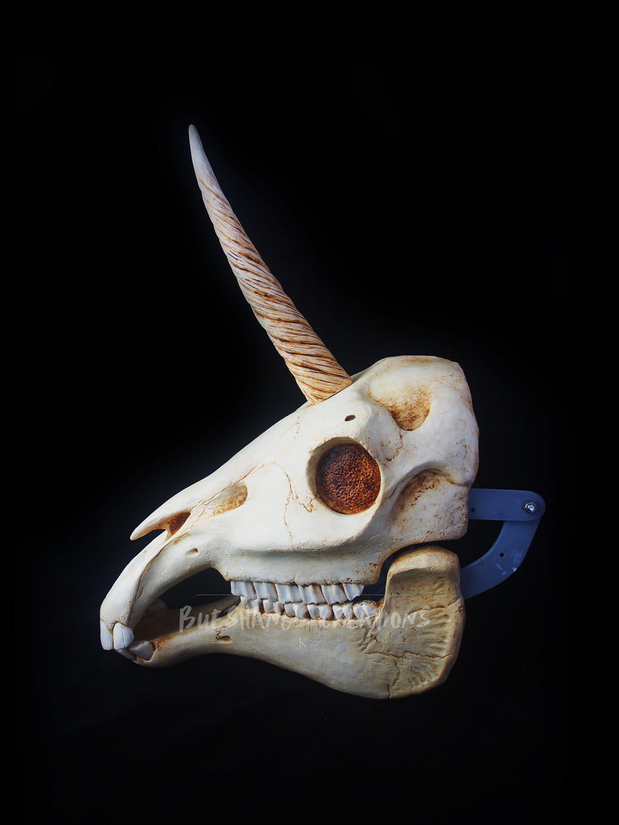 Unicorn Skull Mask - Full – Bueshang's Creations